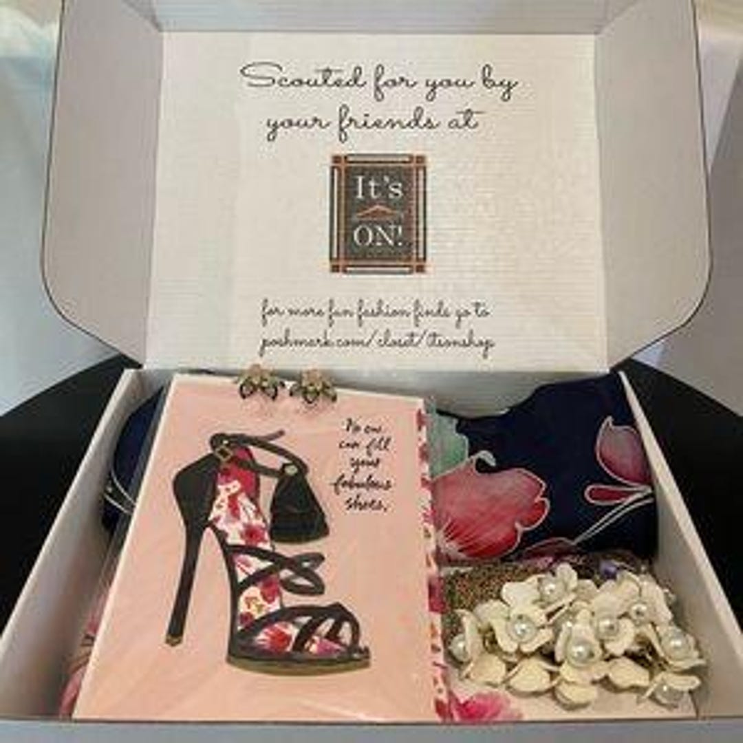 Curated Accessory Gift Box Set - Etsy