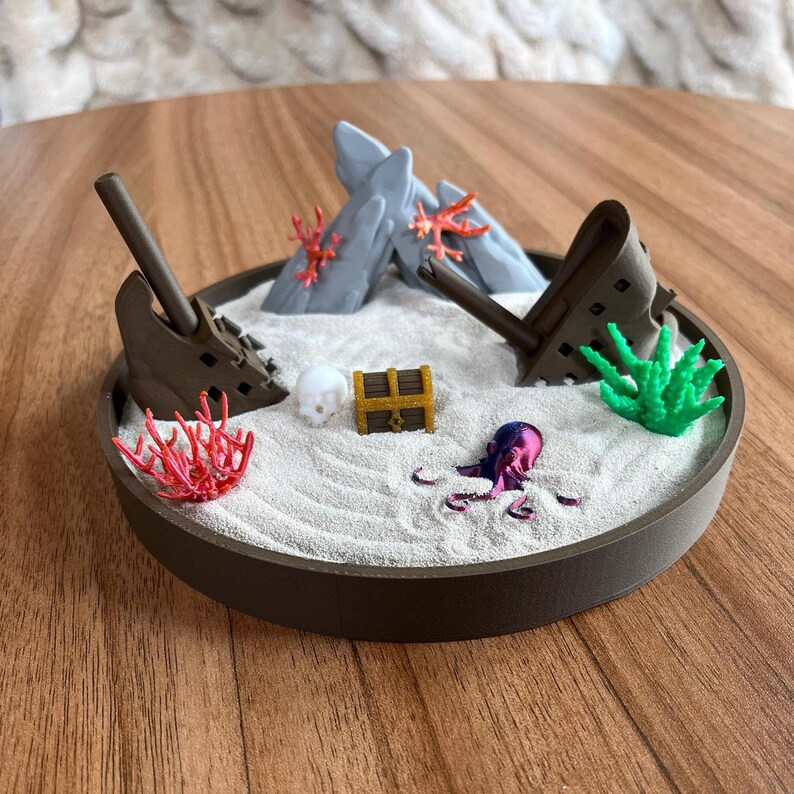 Pirate Shipwreck Zen Garden, 7” Round Desk Accessory Sand Box, Fidget ...