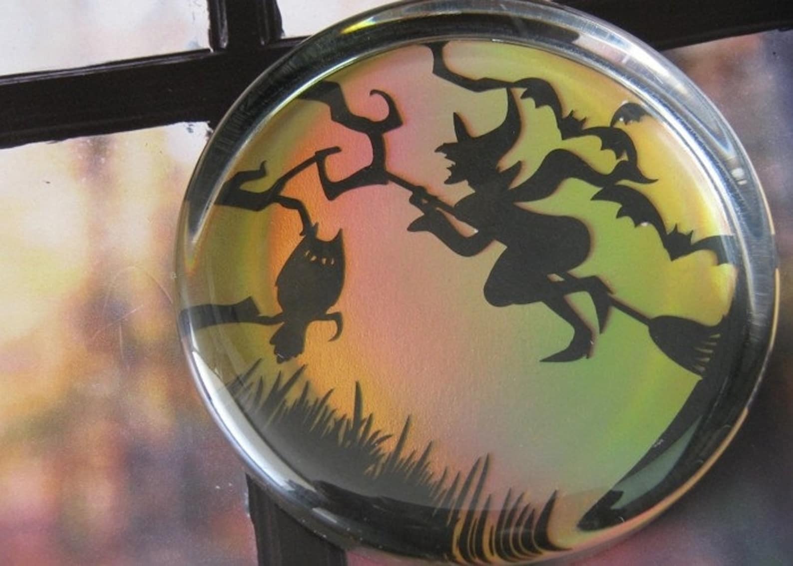 Large Round Paperweight Frame | Glass Paperweights Designed to Display ...