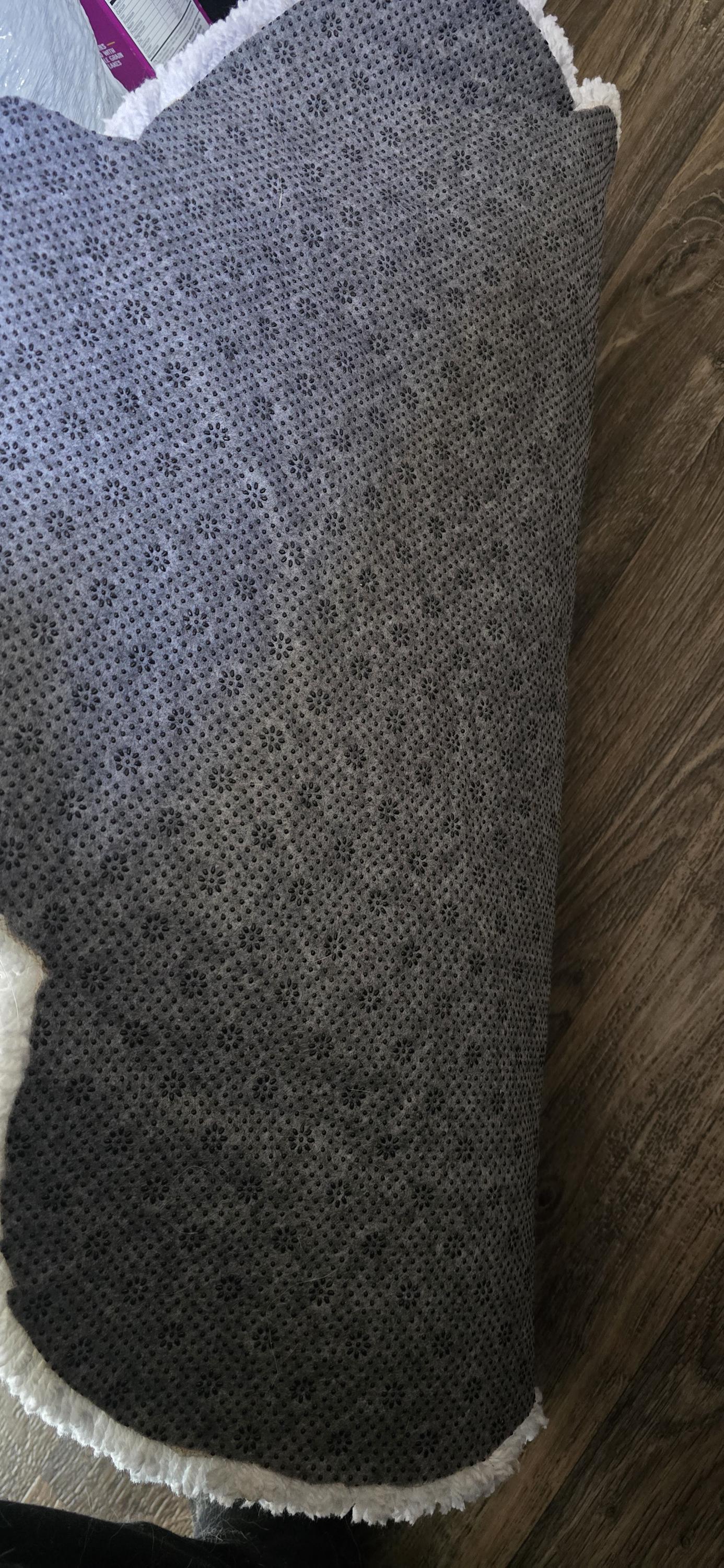 Custom Tufted Paw Print Rug - Etsy