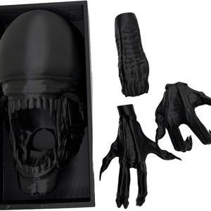 Xenomorph From Aliens Book Nook Shelf Decoration Decor Bookend ...