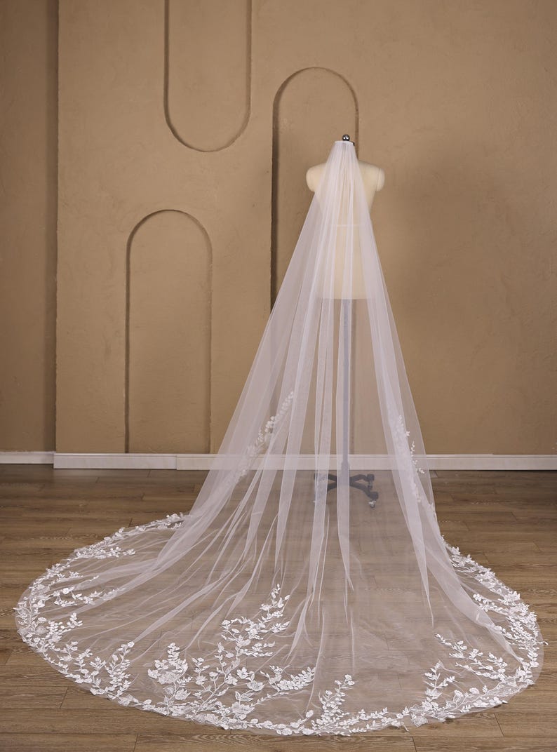 Floral Lace Bridal Veil, Sheer Tulle Cathedral Wedding Veil With ...