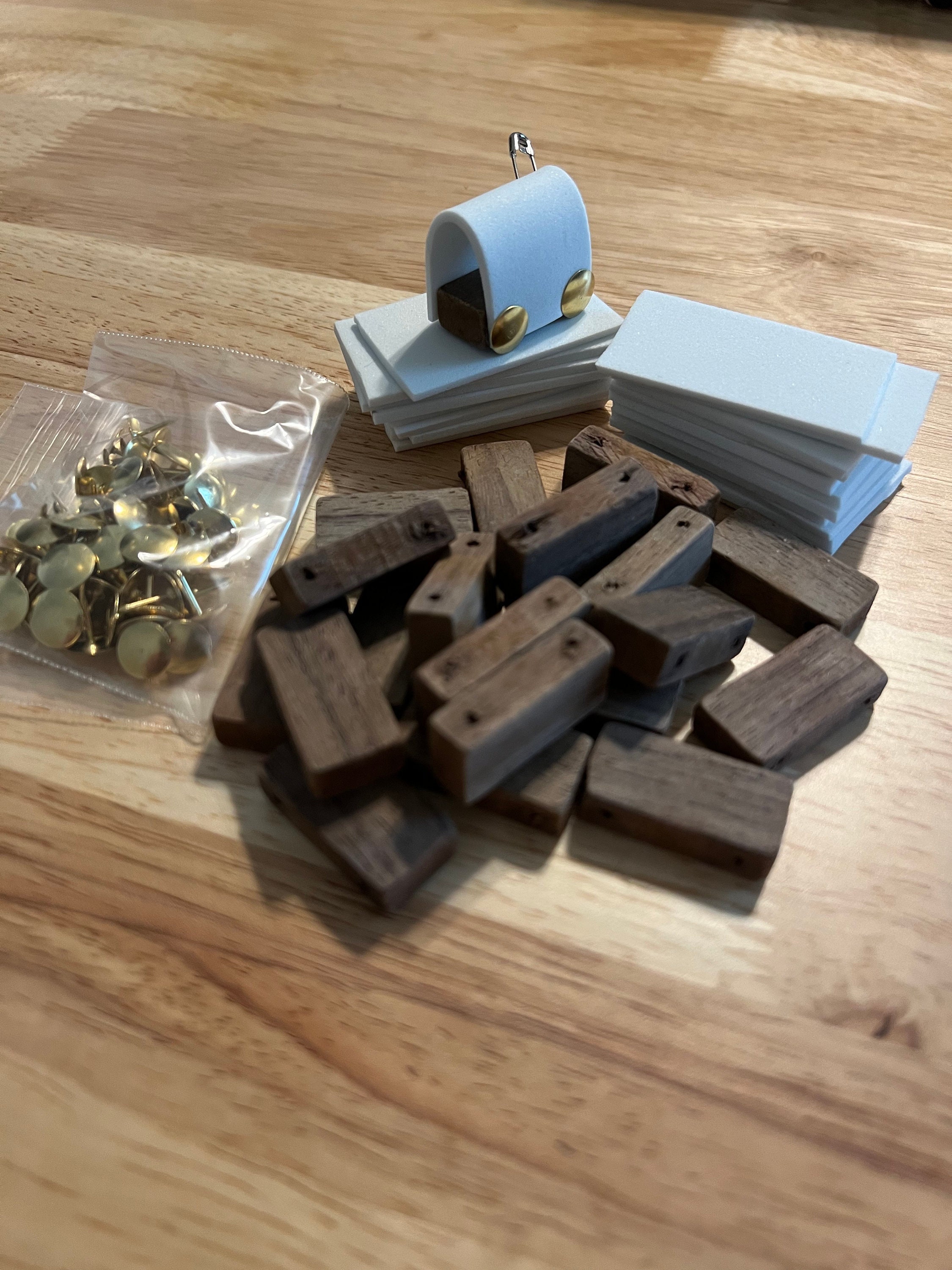 SWAP KIT Girl Scout Swaps Covered Wagon Kit Set of 25 - Etsy