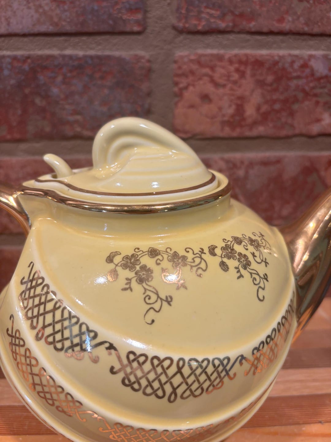 Hall Vintage Canary Yellow Pottery Tea Pot” Parade” Pattern 0799 - FREE ...