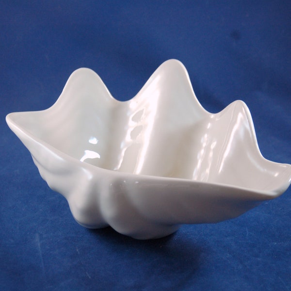 Clam Shell Planter - Etsy