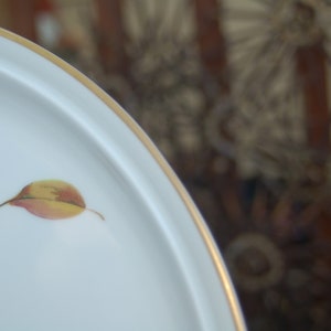 1961 Royal Worcester Evesham 13" Round, Gold Trimmed, Rimmed, Stone ...
