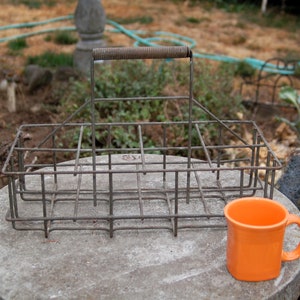 Vtg Industrial Metal Wire Divided Bottle / Jar Carrier W Unusual ...