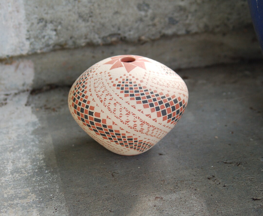 Beautiful Mata Ortiz Pottery by Ani Rodriguez Seed Pot / Weed Pot ...