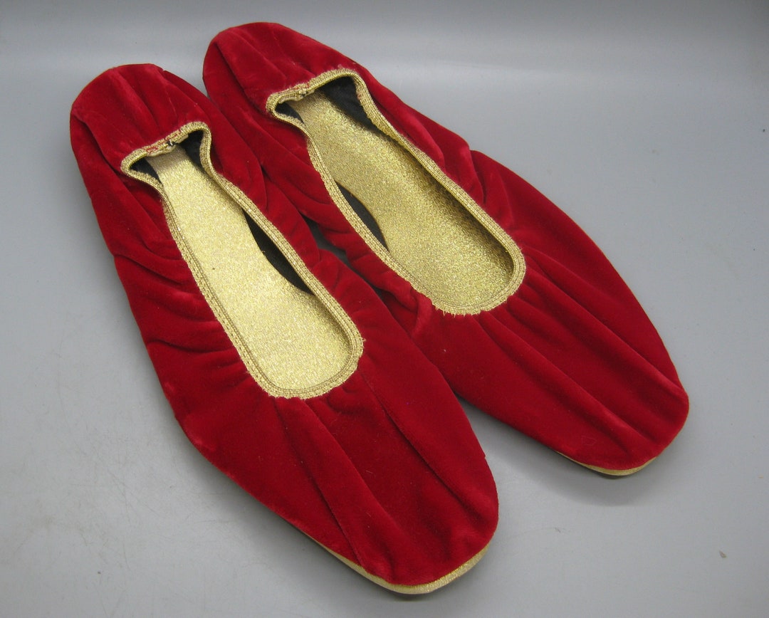 Vintage Slippers 60s Red Velvet Mrs. Claus Christmas Slip on Shoes 7 7. ...