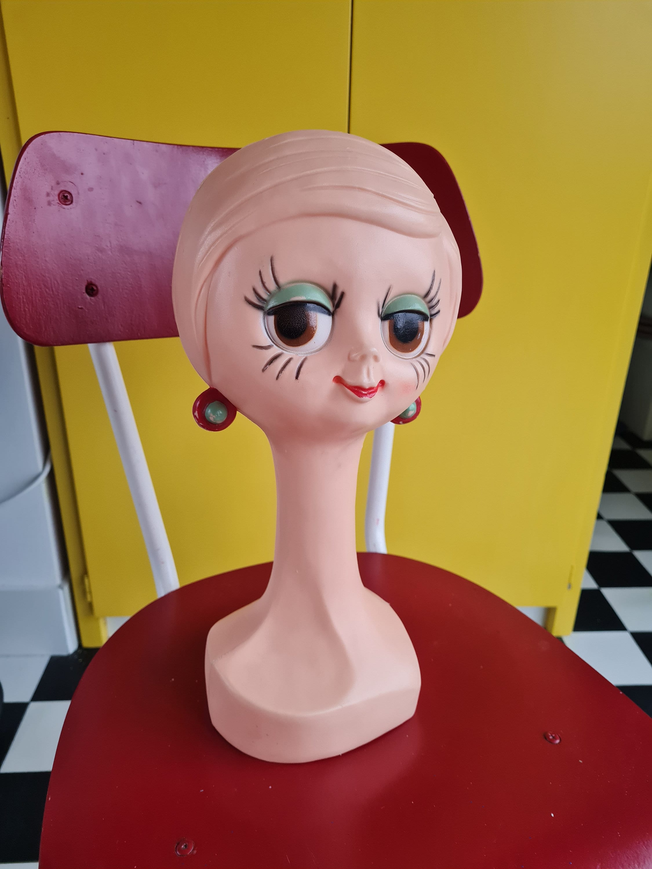 Vintage Twiggy Mannequin Head, Mid Century Vintage Retro 60s Shop ...