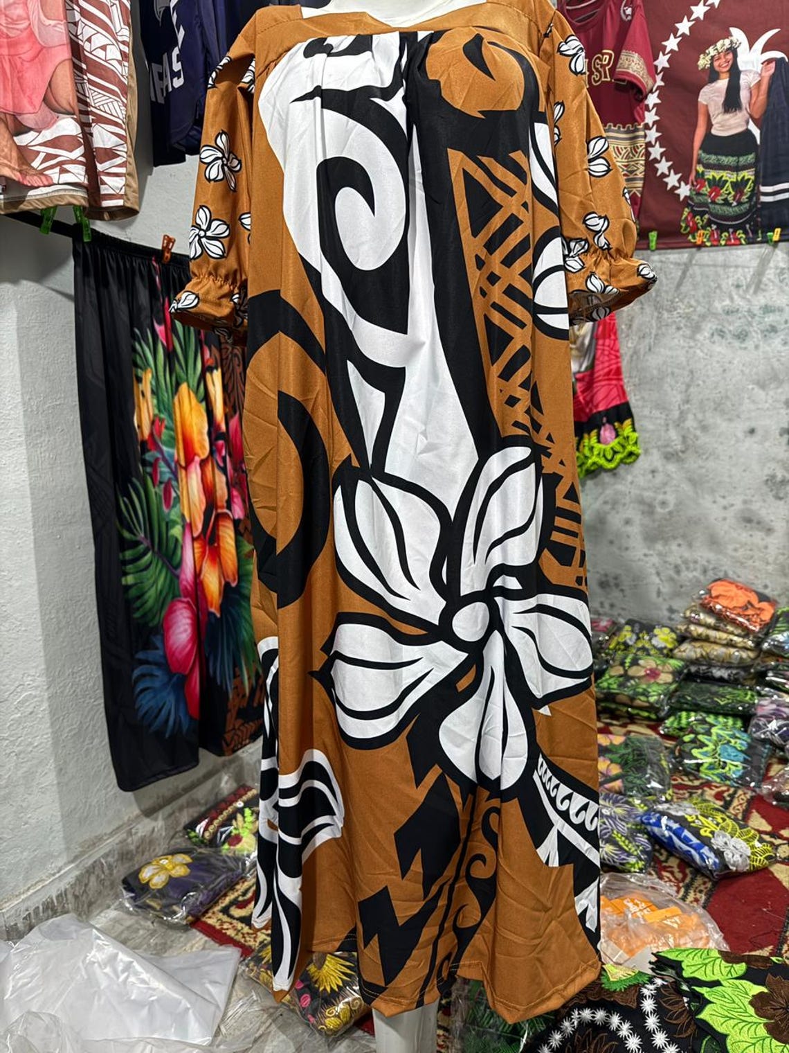 Traditional Polynesian Mother Hubbard Dress - Brown & White Floral ...