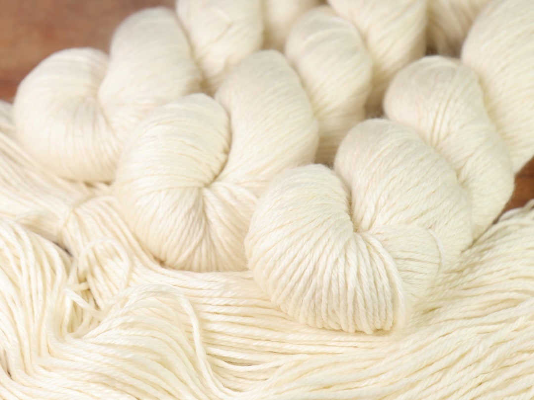 Extra Fine Merino Worsted or Heavy DK 100% Superwash Wool Yarn 100g ...
