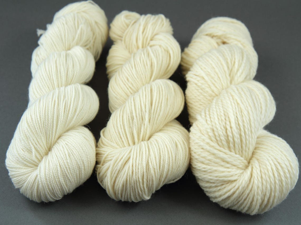 Hand Painted Yarn Dyeing Kit – 100g Superwash Pure Merino or British ...