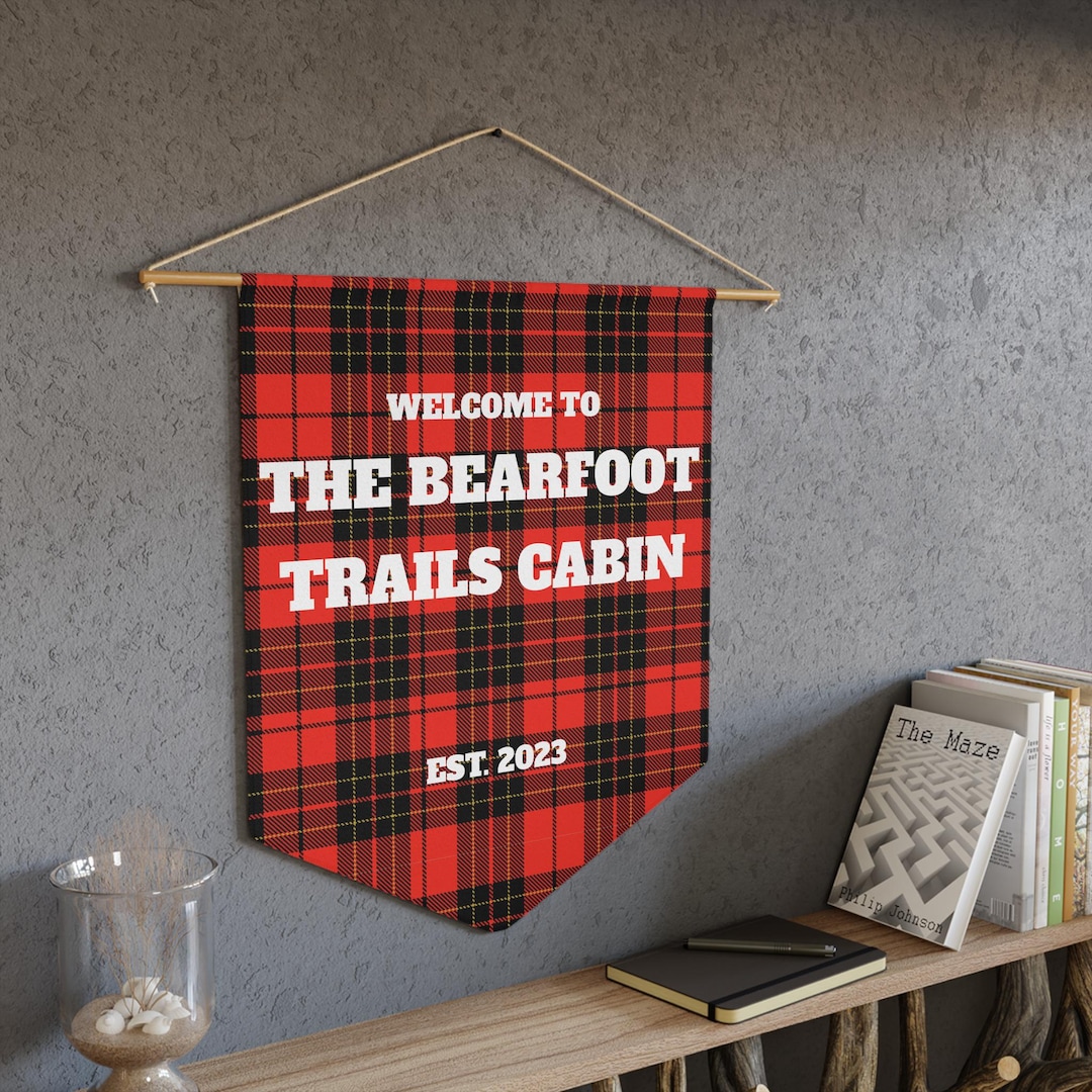 Personalized Plaid Welcome Pennant, Cabin Decor Sign - Etsy
