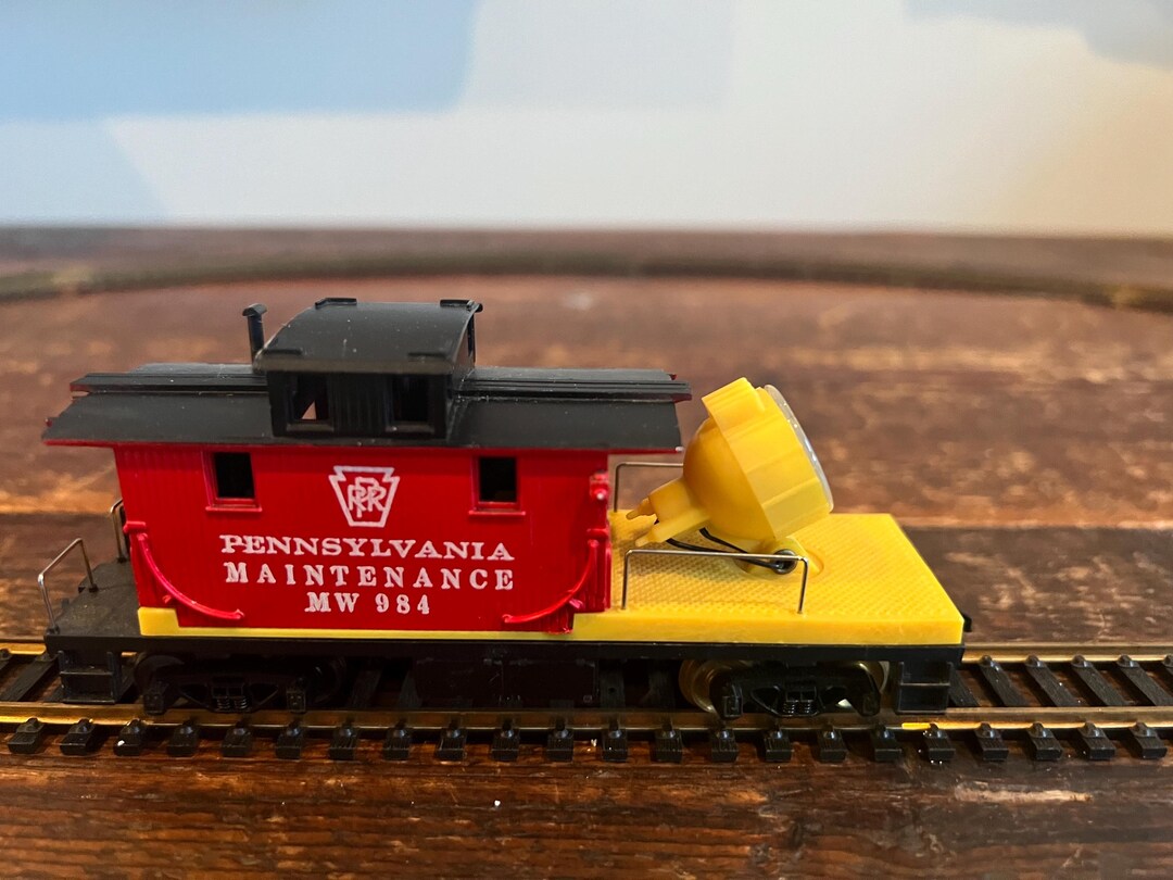 HO Scale Pennsylvania Railroad Maintenance of Way Spotlight Car - Etsy