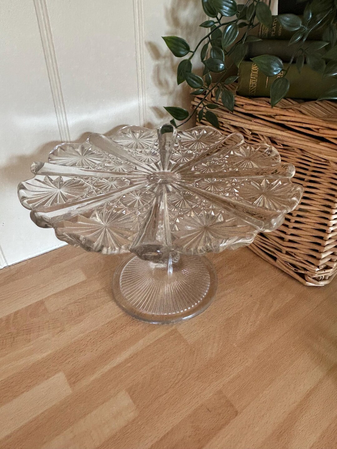 Stunning Vintage Crystal Cake Stand - Etsy