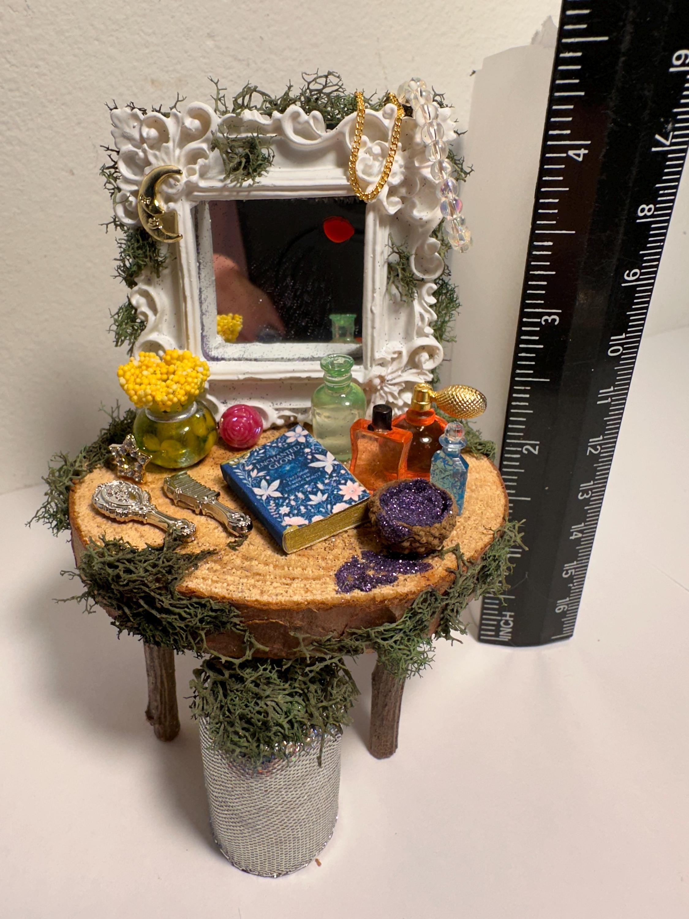 Miniature Fairy Vanity Table, Dollhouse Vanity With Mirror, Perfume ...