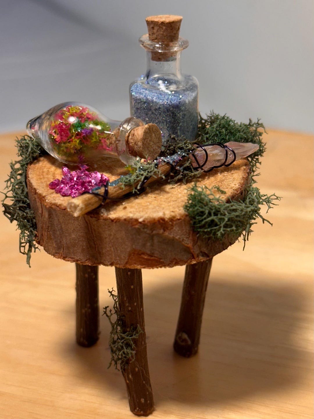Miniature Fairy Potion Table, Dollhouse Potion Bottles, Glitter, Moss ...