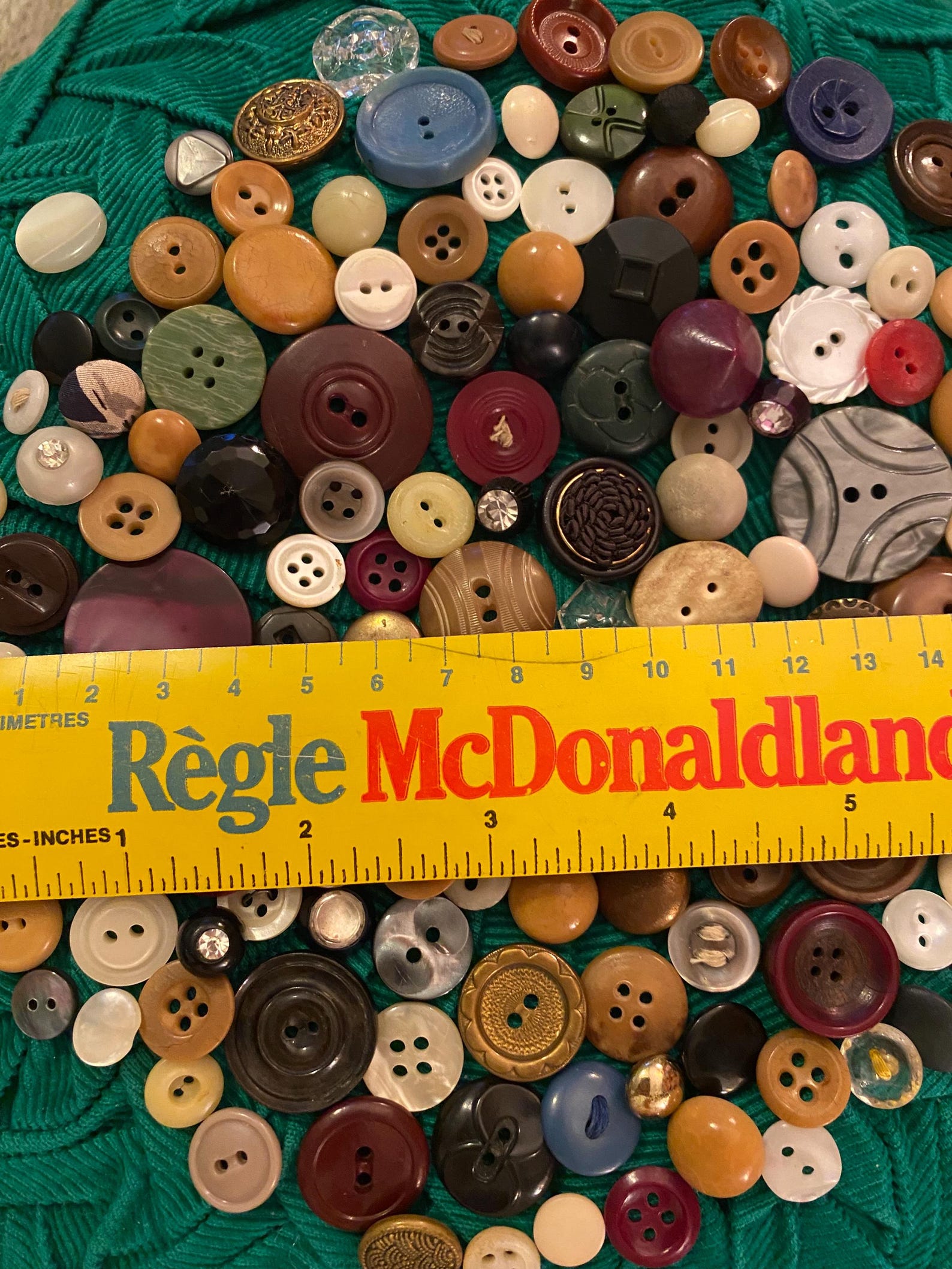 Vintage Button Lot, 148 Buttons Glass Buttons, Cellulose Buttons, Shell ...