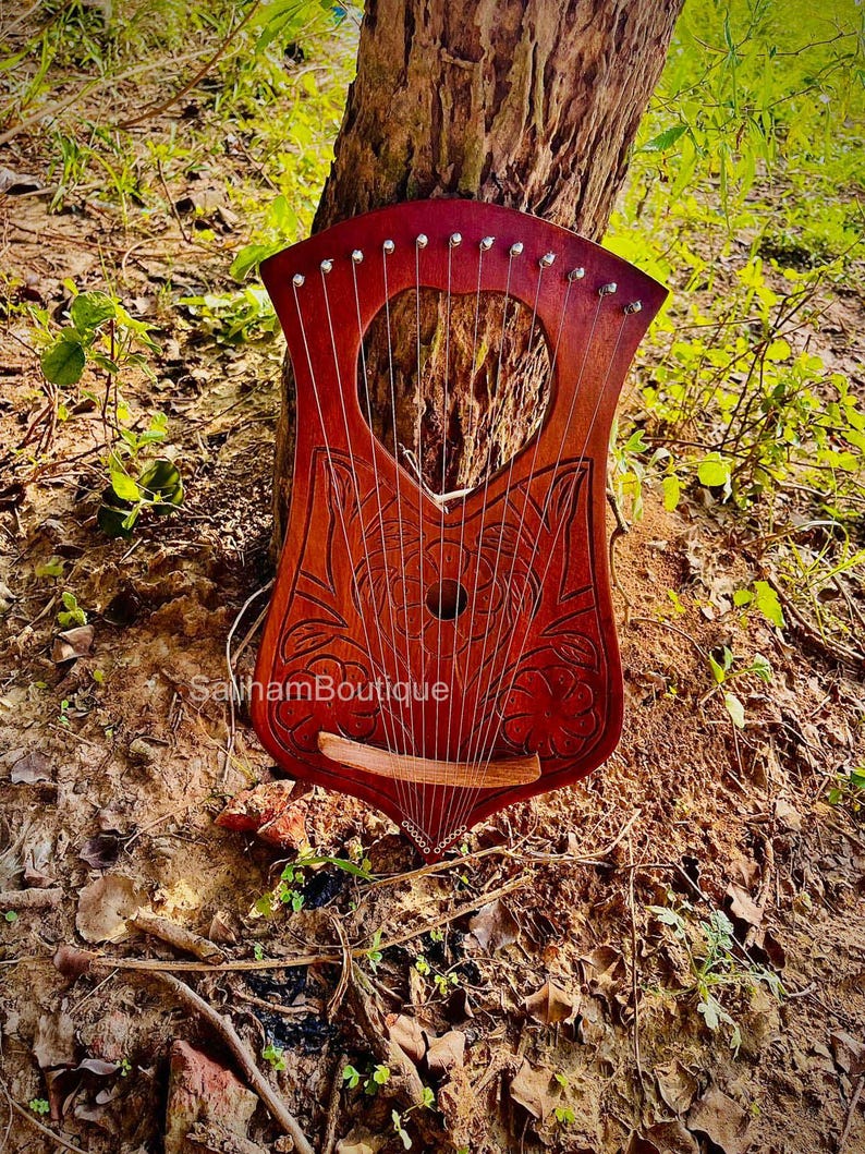 12 String Lyre Harp With Heart Shaped Sound Hole Floral Design Wooden ...