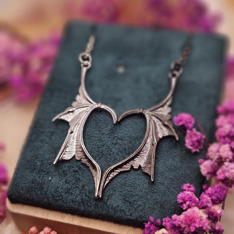 Dragon Heart Necklace - Etsy