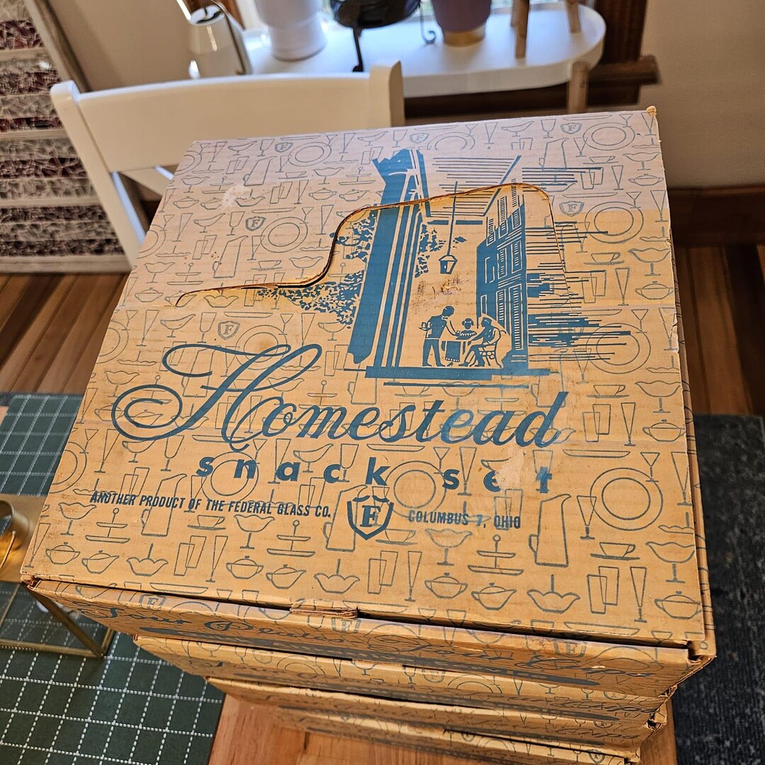 8 Piece Vintage Homestead Snack Set. Product of the Federal Glass ...