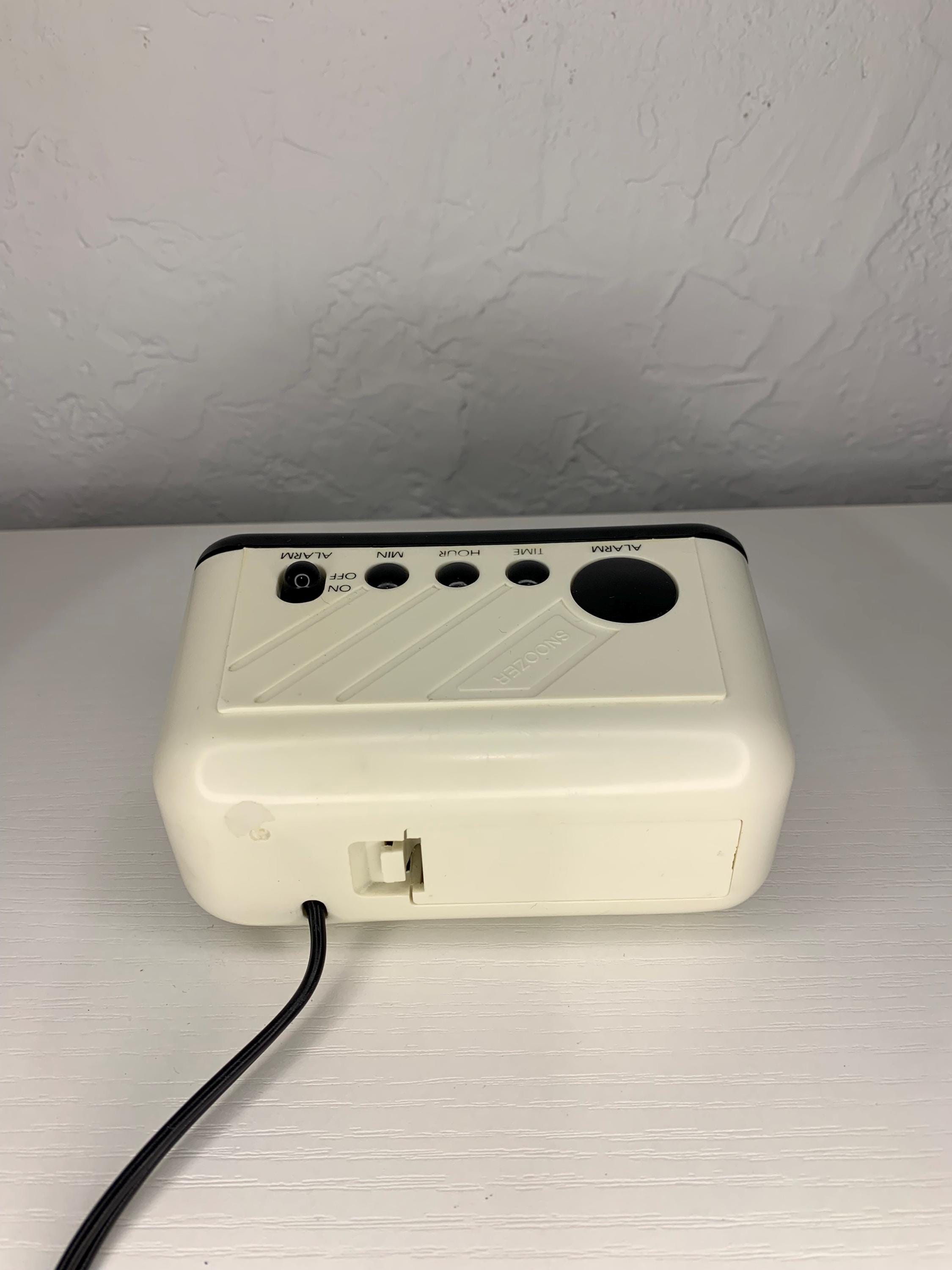 Retro 90s Spartus Model 1201 Digital Alarm Clock LCD Excellent ...