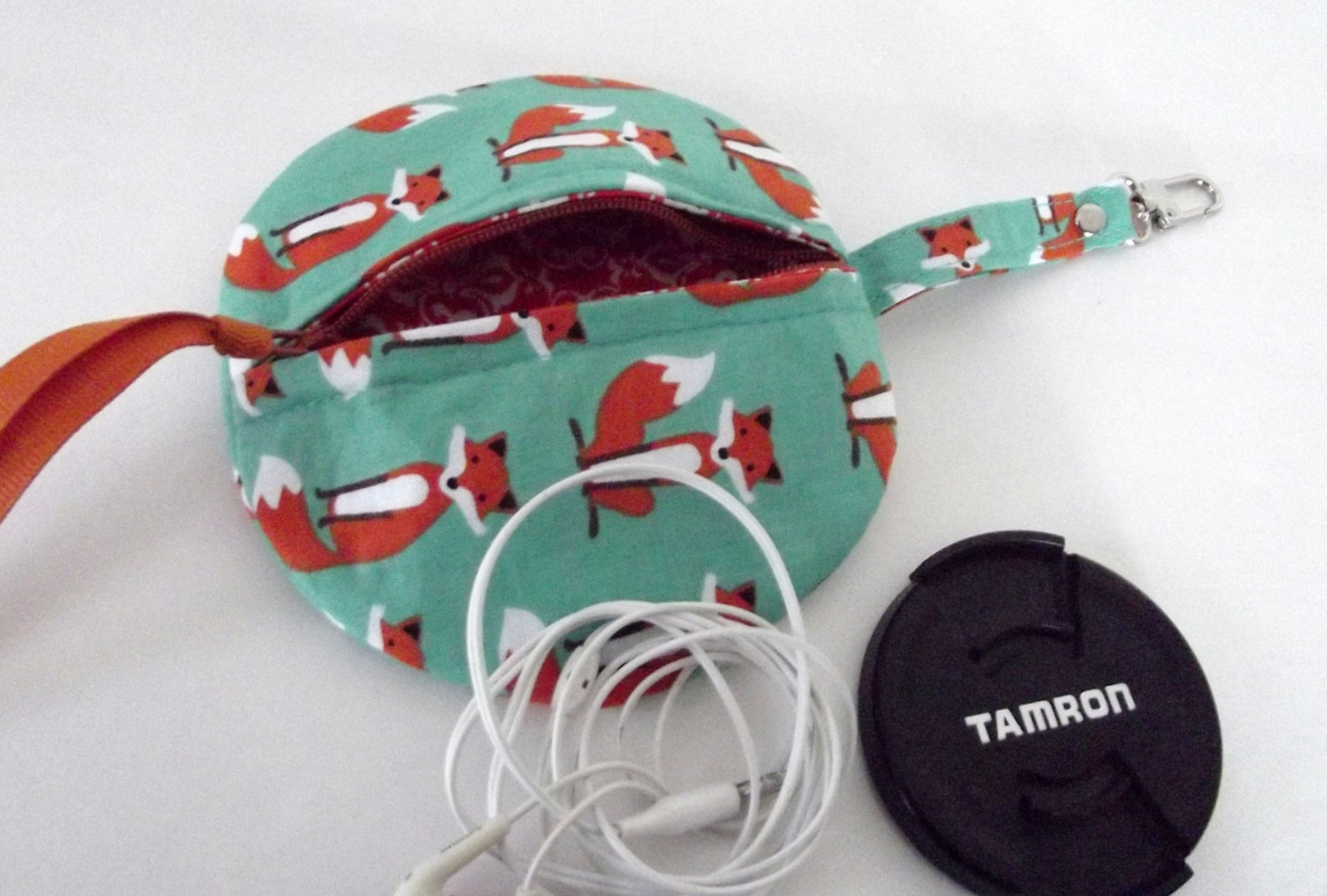 Dollbirdies Large Circular Ear Bud Lens Capfidget Spinner - Etsy