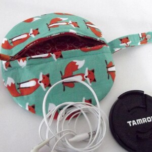 Dollbirdies Large Circular Ear Bud Lens Capfidget Spinner - Etsy