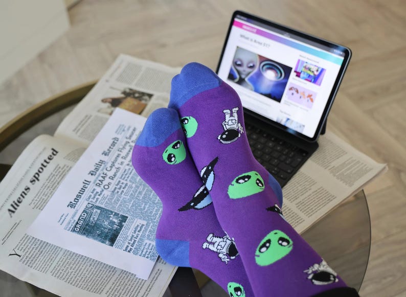 Alien Bamboo Socks, Alien, Spaceship, UFO Print, - Etsy