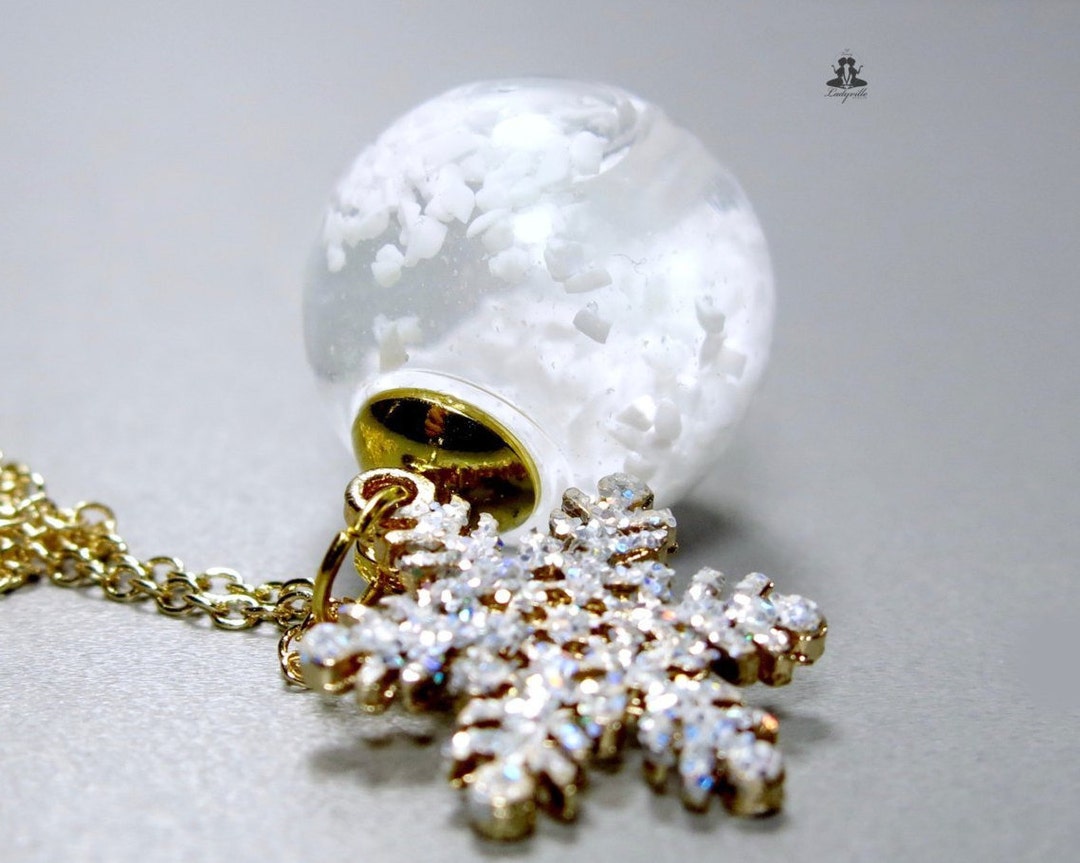Star Necklace Snowball - Fairy Snow Ball With Snow and Ice Crystal ...