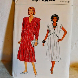 Vogue 9235 1980's Maternity Dress Pattern - Stylish Deep V Neck ...