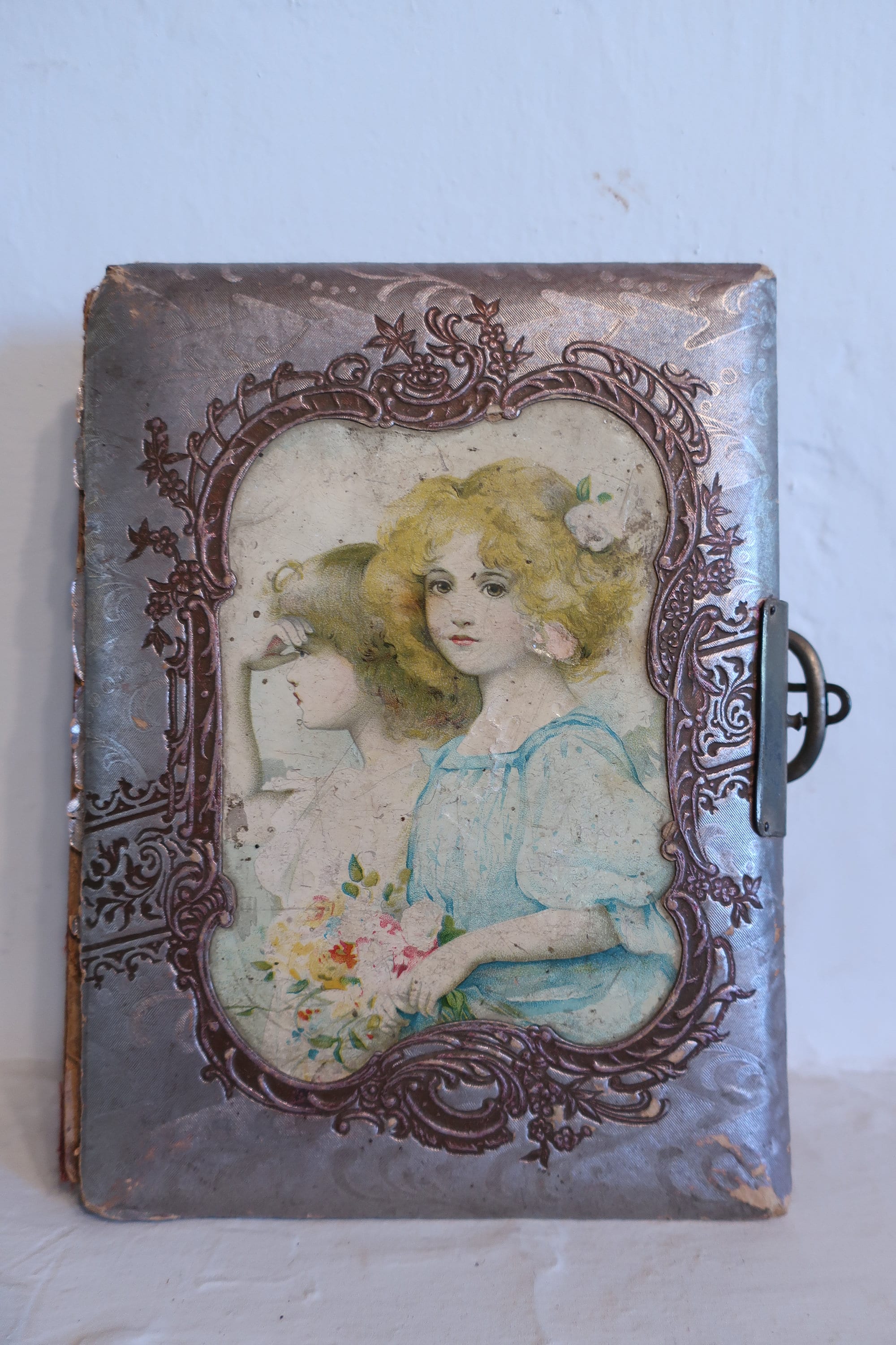 Scrapbooking Albums Papercraft Antique Photo Album Celluloid with Lady ...