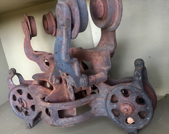 HAY TROLLEY BOOMER Hay Trolley Cast Iron Rustic Farm Equipment W Pulley ...
