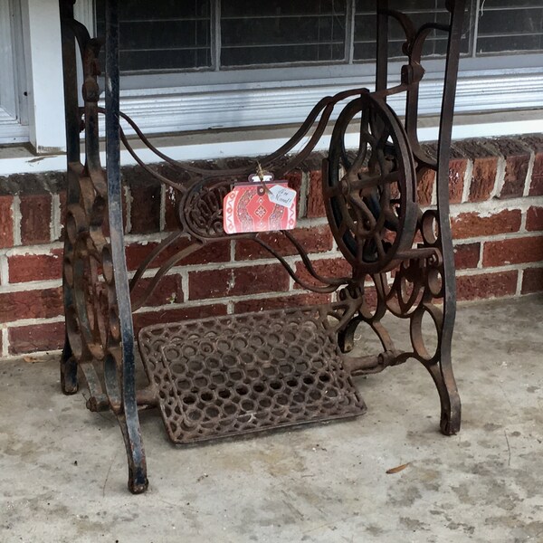 Treadle Sewing Machine - Etsy