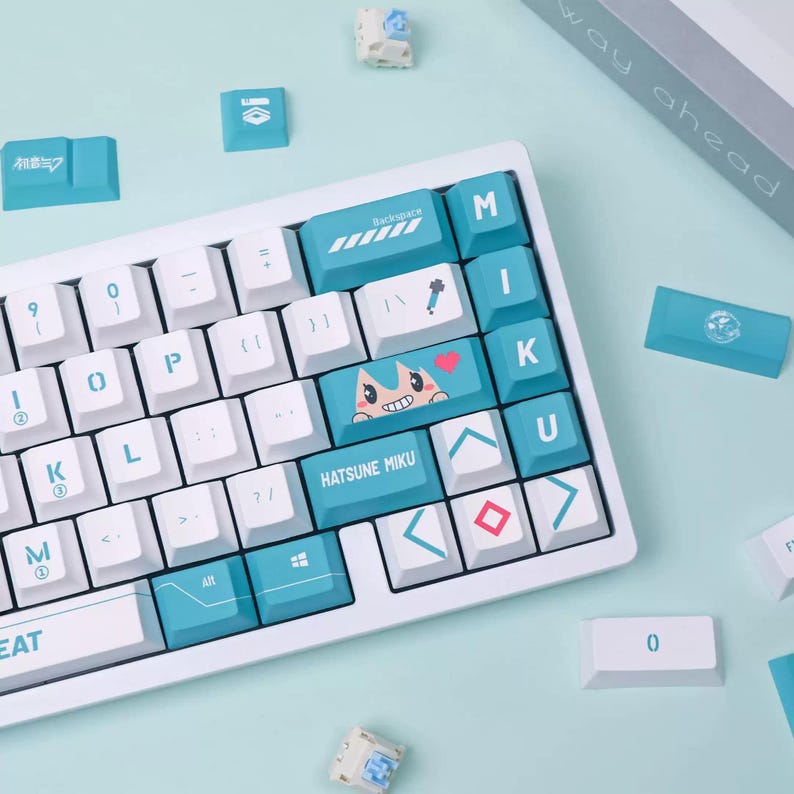 Hatsune Miku Japanese Anime Keycaps Set – 130-key Cherry Profile PBT ...