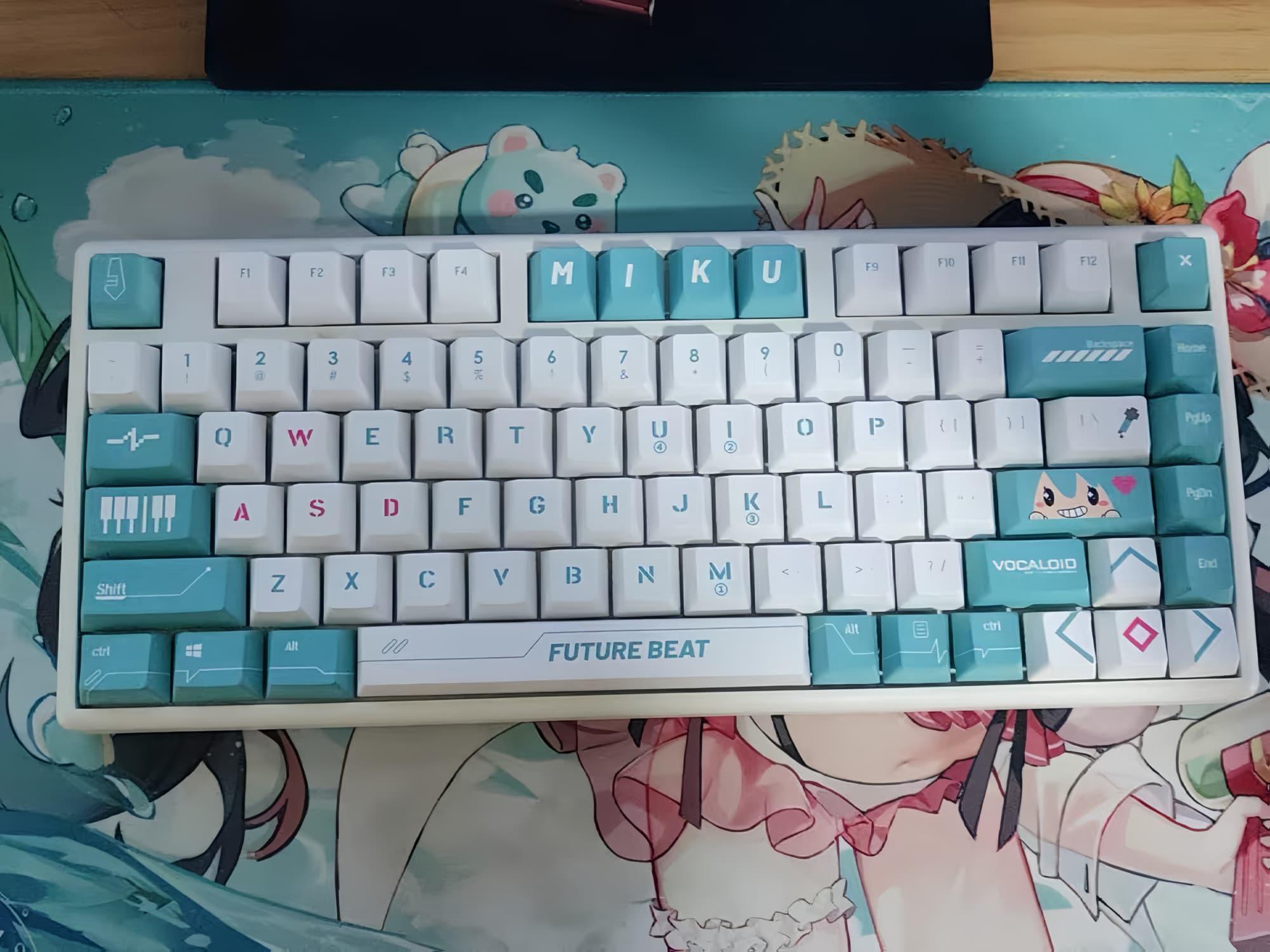 Hatsune Miku Japanese Anime Keycaps Set – 130-key Cherry Profile PBT ...