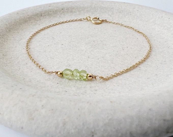 August Birthstone Bracelet,peridot Bracelet,tiny Green Stone Bracelet ...