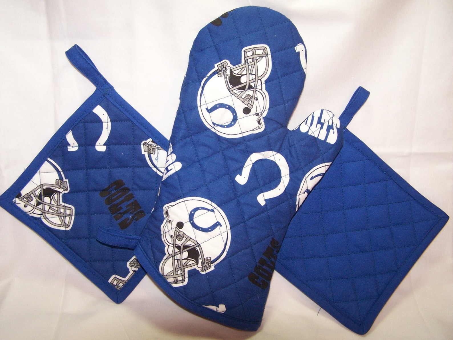 NFL Indianapolis Colts Tailgate Sets, Oven Mitt and Potholders - Etsy