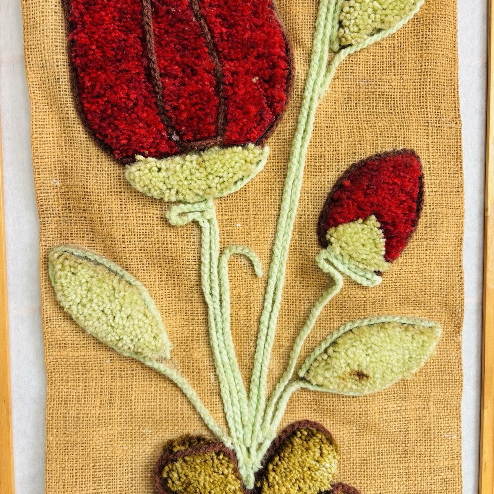 NEEDS WORK Vintage 70s MCM Flower Wall Hanging Latch Hook Shag Rug ...
