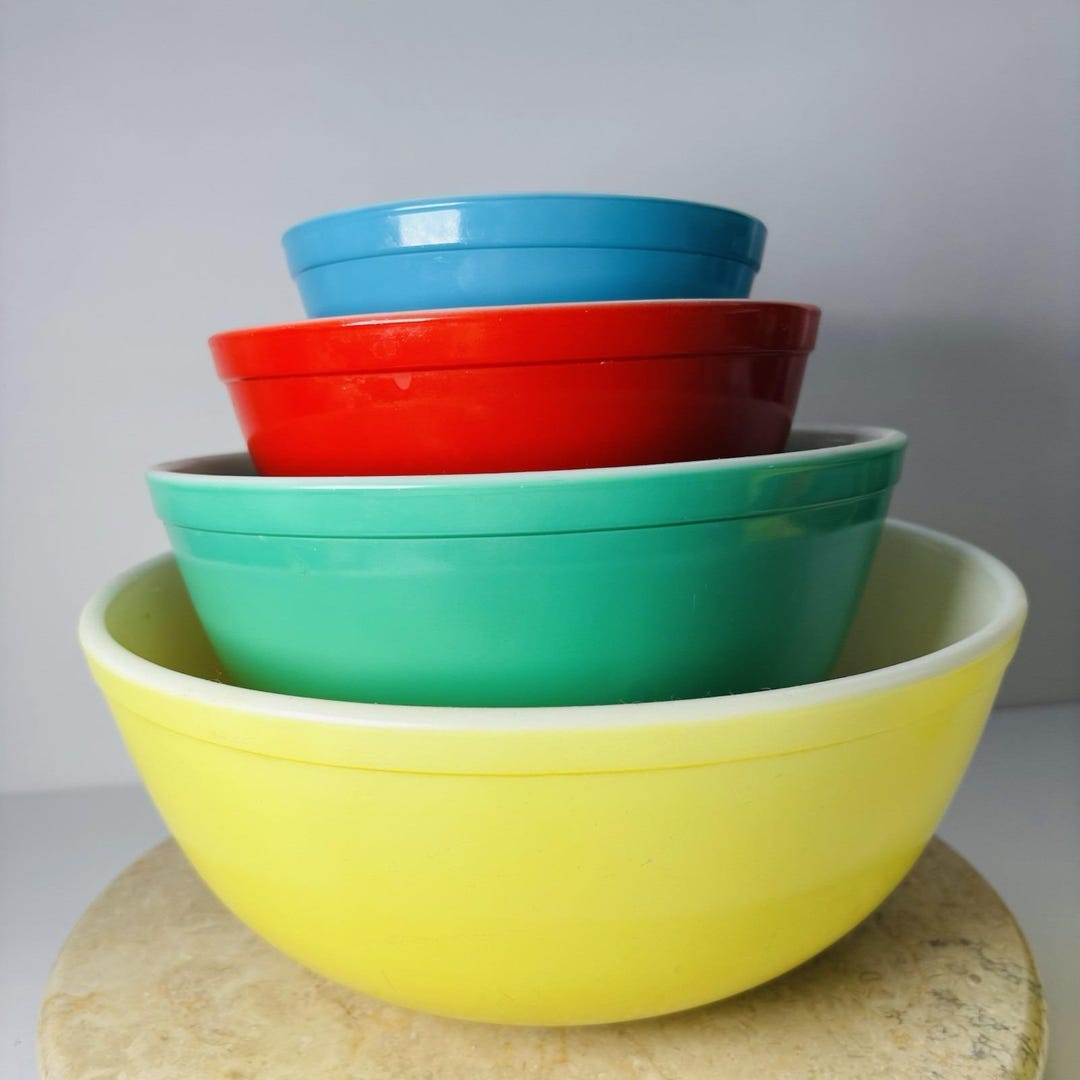 VINTAGE PYREX Primary Colors Set of 4 Mixing Nesting Bowls 401 402 403 ...