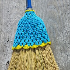 Crochet Pattern / Cluster Broom Cover / Broom Cover / Broom Decor ...