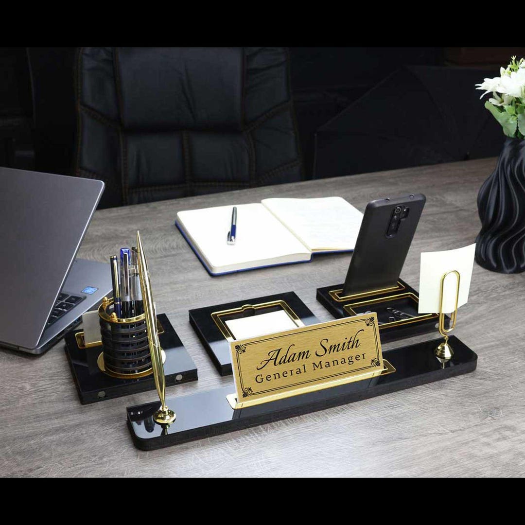 Personalized Wooden Desk Name Plate | Black Wooden Desk Nameplate With ...