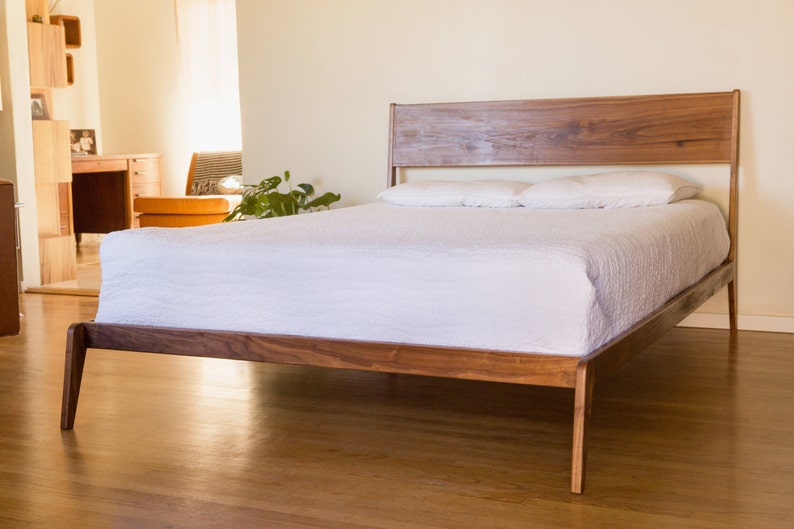Modern Lean Bed Mid Century Danish Modern Style Bed - Etsy.de
