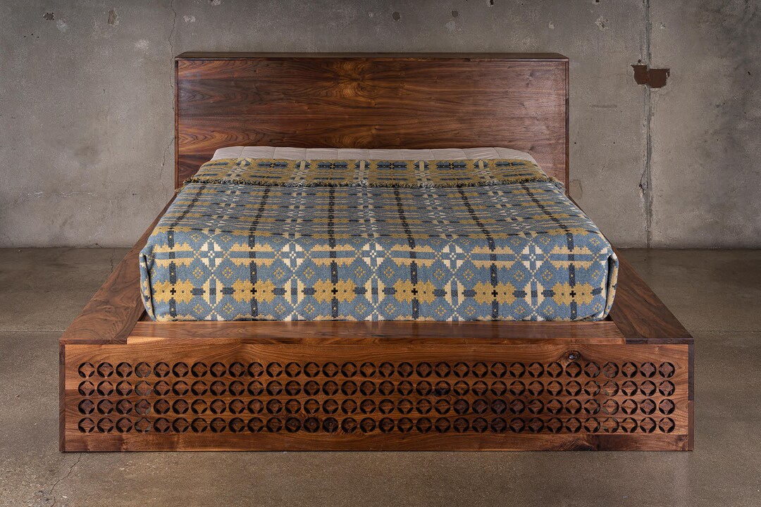 The Hing Bed - Etsy