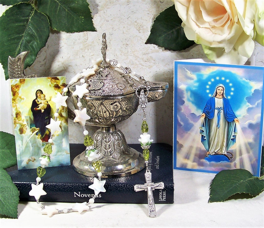 The Little Crown of Twelve Stars of the Blessed Virgin Mary - Mother-of ...