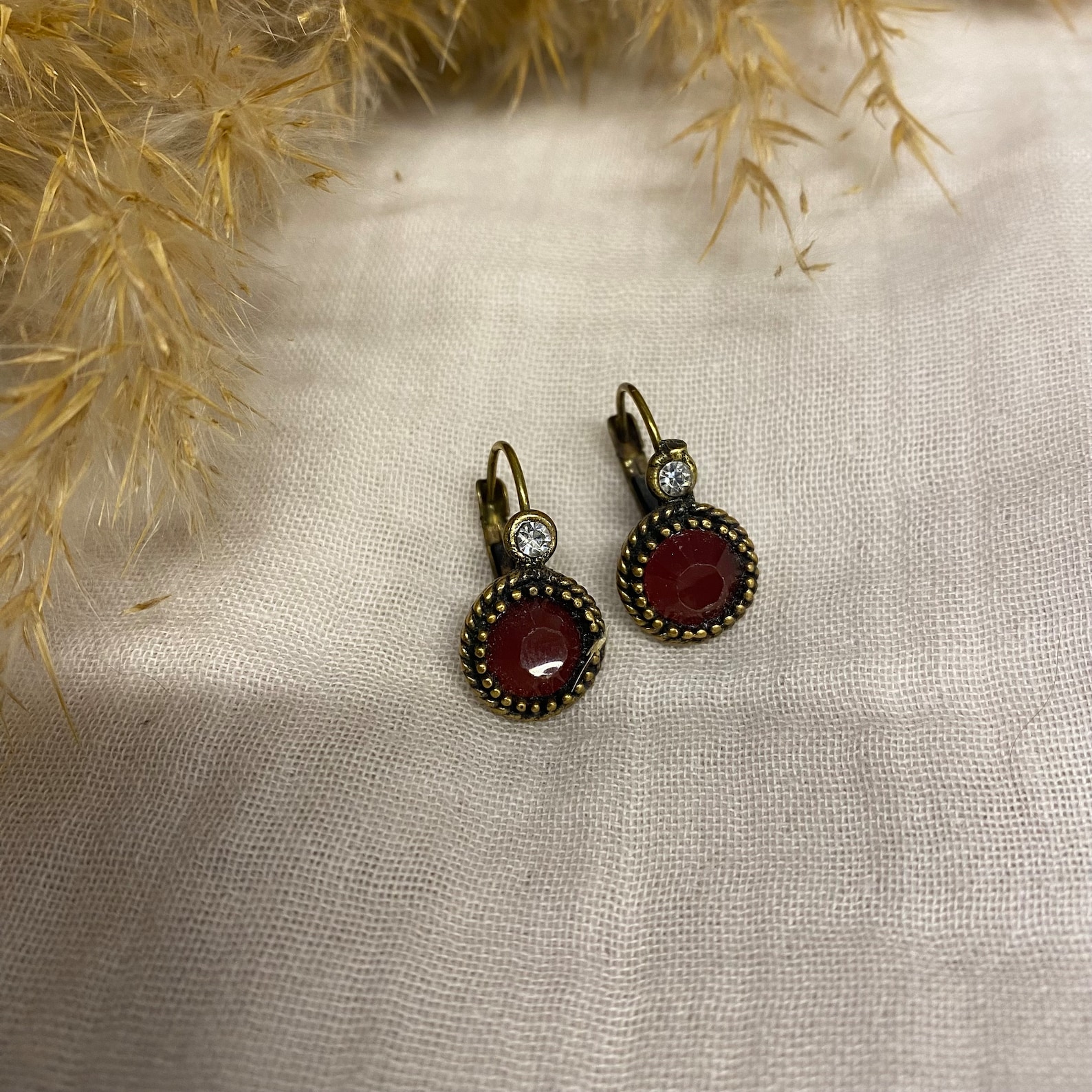 1980s Vintage Elegant Petite Art Nouveau Earrings, Small Earwire ...