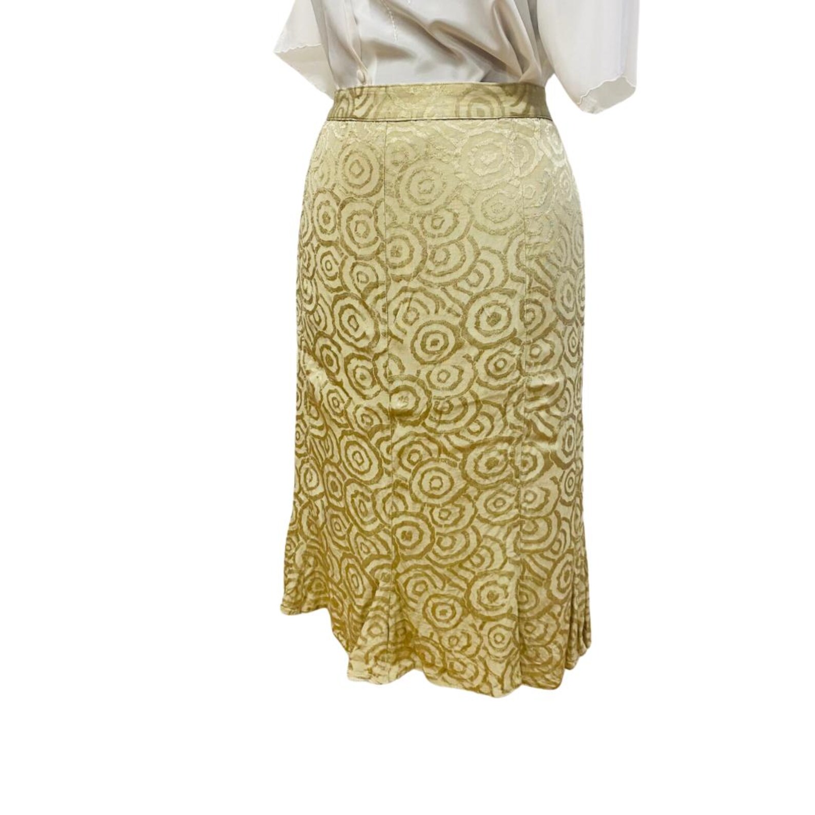 1990s Gold Color Vintage Swirl Pattern Below the Knee Oversize Spring ...