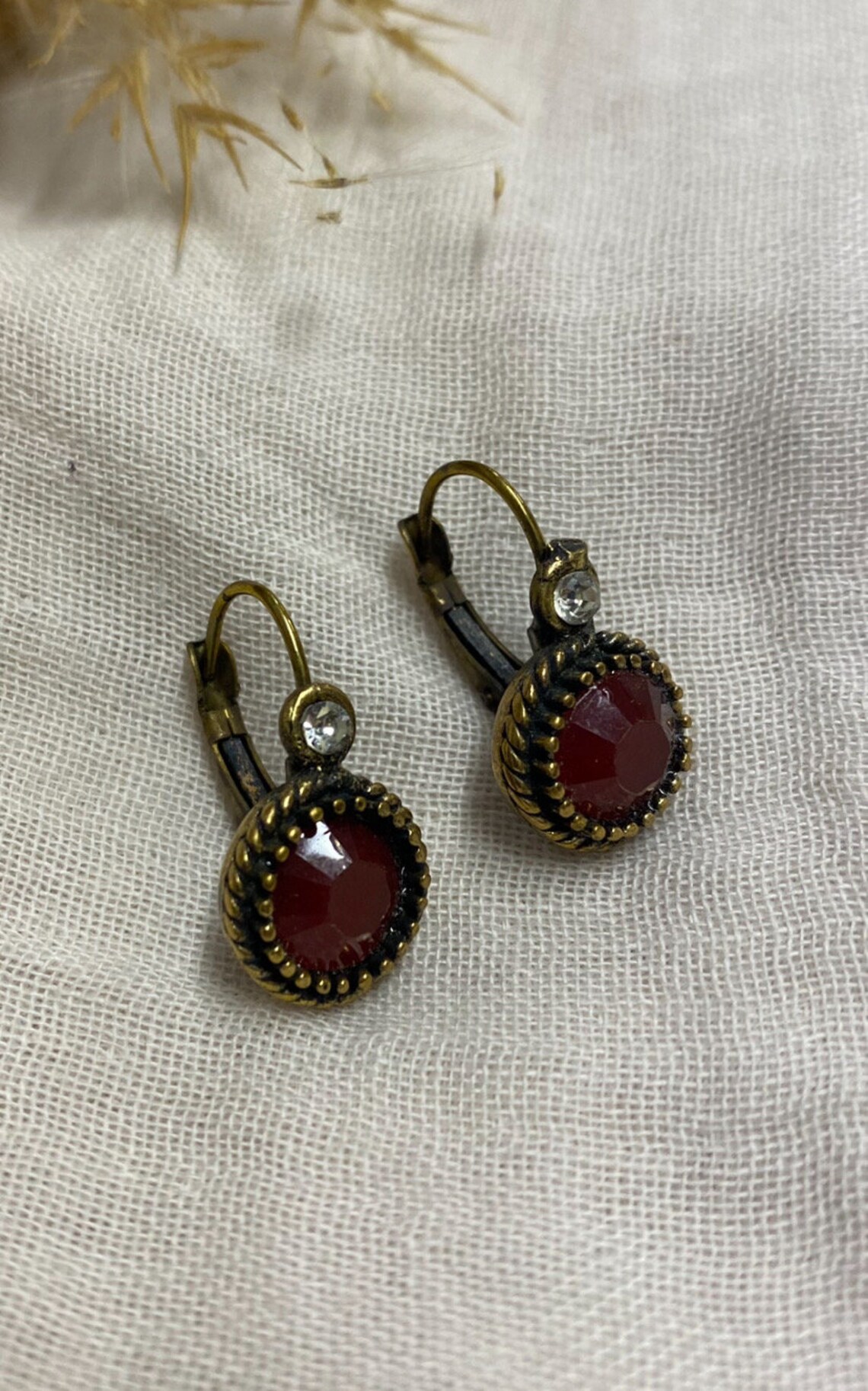 1980s Vintage Elegant Petite Art Nouveau Earrings, Small Earwire ...