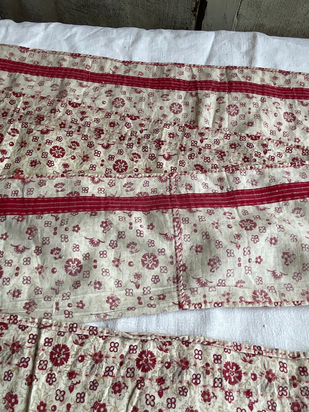 Antique Floral Fabric. Provencal French Pelmet, Narrow Bed Valance or ...
